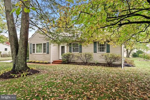38 Fenton Ln, Chesterfield, NJ 08515 | 33 Photos | MLS #NJBL2033834 ...