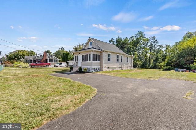 550 Buttonwood Ave, Maple Shade, NJ 08052 | 32 Photos - Movoto