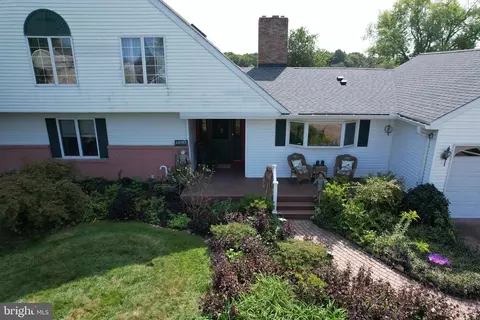 24854 E Main St, Columbus, NJ 08022 | 88 Photos - Movoto
