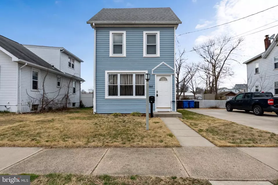 261 Hooker St, Riverside, NJ 08075 | 24 Photos - Movoto