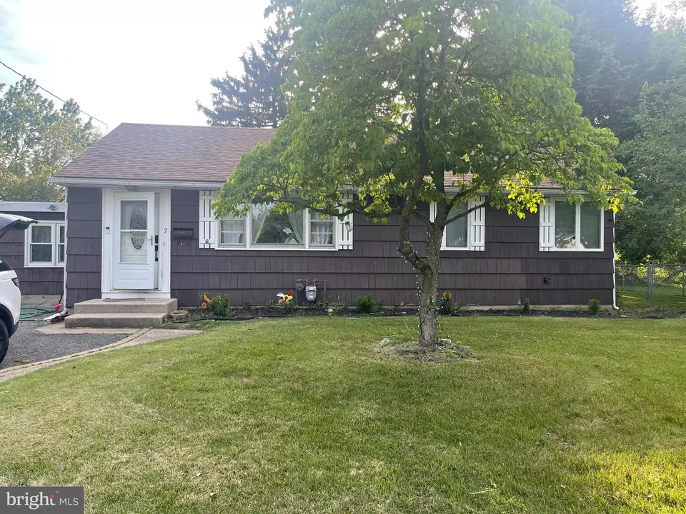 7 Glenside Ave, Burlington, NJ 08016 | 8 Photos - Movoto