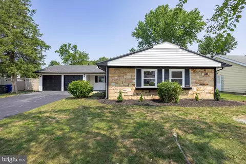 12 Expert Ln, Willingboro, NJ 08046 | 25 Photos - Movoto