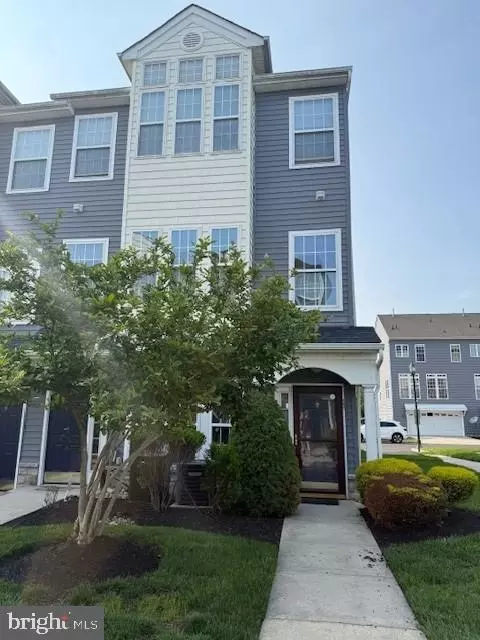 18 Swan Ct, Delanco, NJ 08075 | MLS# NJBL2088184 | 3 Photos - Movoto