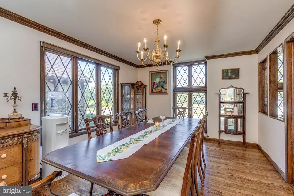 740 Garwood Rd, Moorestown, NJ 08057 | MLS# NJBL2094626 | 115 Photos ...