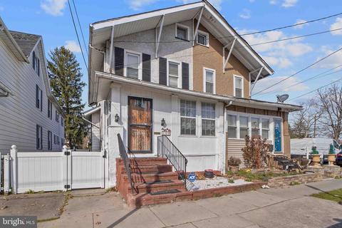 109 Parker Ave, Oaklyn, NJ 08107 | 25 Photos | MLS #NJCD2044140 - Movoto