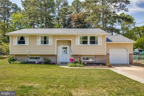 Single Family Homes for Sale in West Berlin NJ