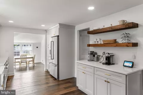 110 Pearlcroft Rd, Cherry Hill, NJ 08034 | 39 Photos - Movoto