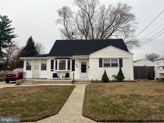 28 Deborah Pl, Blackwood, NJ 08012 | 33 Photos - Movoto