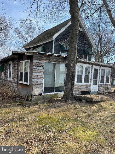 114 Ferry Rd, Bridgeport, NJ 08014 - Movoto