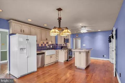 1842 Almonesson Rd, Deptford, NJ 08096 | 22 Photos - Movoto