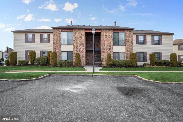 8 Camelot Pl, Sewell, NJ 08080 | MLS# NJGL2053014 | 22 Photos - Movoto