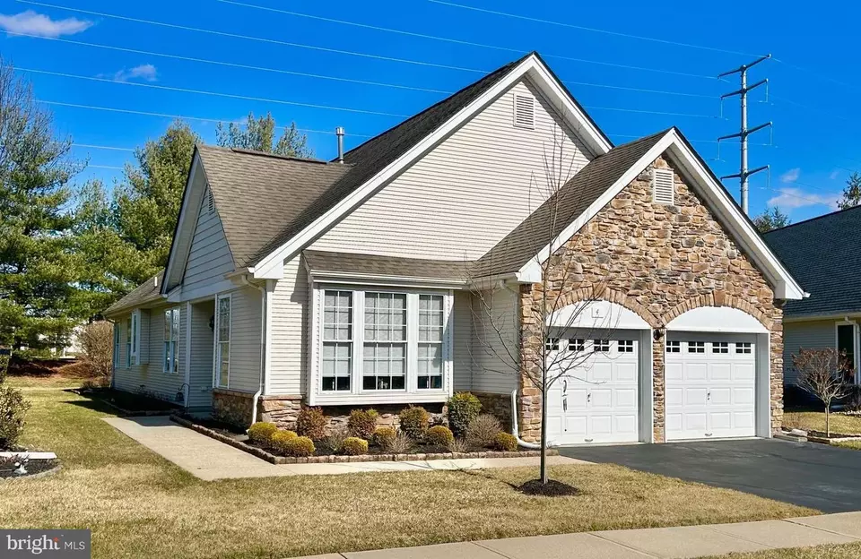 4 Bear Meade Dr, Hamilton, NJ 08691 | 44 Photos - Movoto