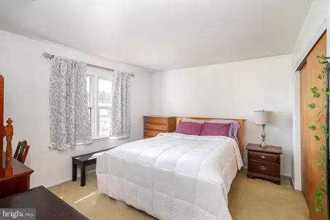 13 Valerie Ln, Hamilton, NJ 08690 | 38 Photos - Movoto