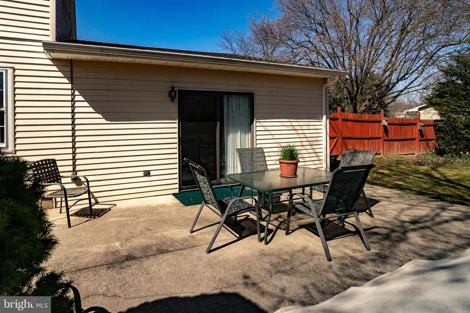 13 Valerie Ln, Hamilton, NJ 08690 | 38 Photos - Movoto