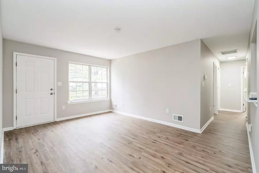 107 Moore Ct, Pennington, NJ 08534 | 15 Photos - Movoto