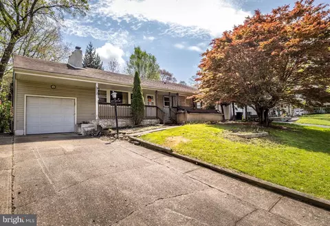 11 White Beech Dr, Ewing, NJ 08618 | 20 Photos - Movoto