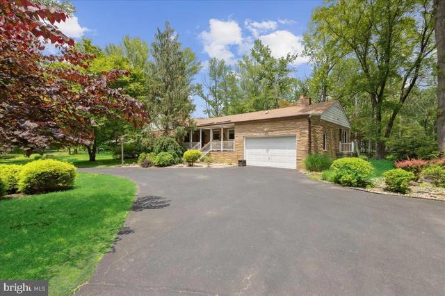 161 Bull Run Rd, Pennington, NJ 08534 | MLS# NJME2060664 | 41 Photos ...