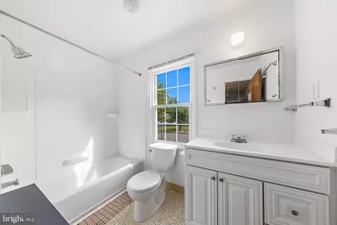 52 Colleen Cir, Ewing, NJ 08638 | 67 Photos - Movoto