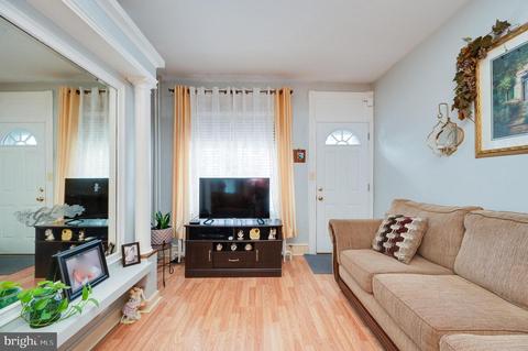 928 Muhlenberg St, Reading, PA 19602 | 26 Photos | MLS #PABK2020596 ...