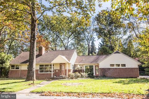 1734 Parkside Dr S, Reading, PA 19610 | 36 Photos - Movoto