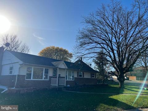 200 Prospect Ave, Reading, PA 19611 | 10 Photos | MLS #PABK2023848 - Movoto