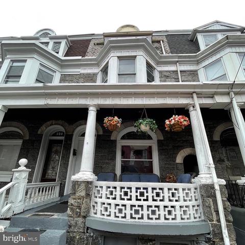 326 S 6th St, Reading, PA 19602 | 15 Photos | MLS #PABK2025296 - Movoto