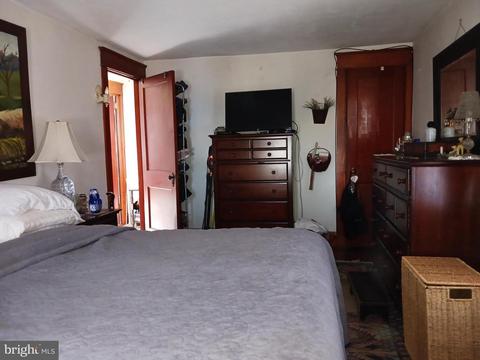452 Confer Ave, Hamburg, PA 19526 - Movoto.com