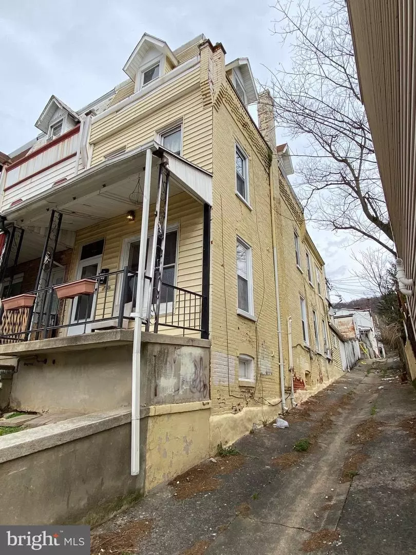711 N 12th St, Reading, PA 19604 | 13 Photos - Movoto