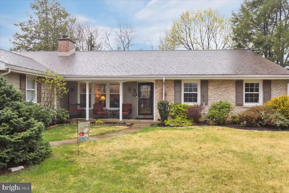 1703 Dauphin Ave, Reading, PA 19610 | 31 Photos - Movoto