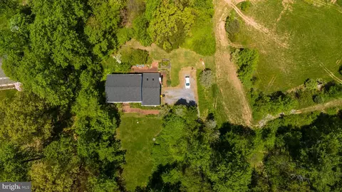 19 Sheep Hill Rd, Fleetwood, PA 19522 | 39 Photos - Movoto