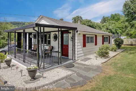 5001 Forest Ave, Temple, PA 19560 | 23 Photos - Movoto