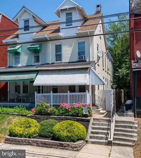 1025 N Front St, Reading, PA 19601 | 28 Photos - Movoto