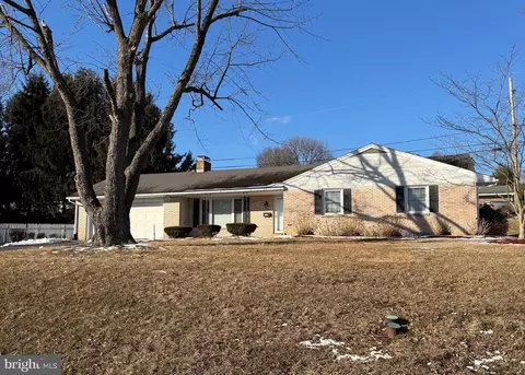 388 Chestnut St, Hamburg, PA 19526 - Movoto