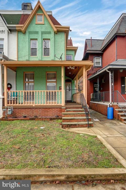 1126 N 6th St, Reading, PA 19601 | 21 Photos | MLS #PABK371992 - Movoto