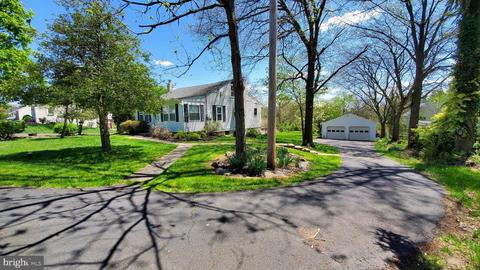 334 9th St, Sellersville, PA 18960 | 18 Photos | MLS #PABU2034702 - Movoto