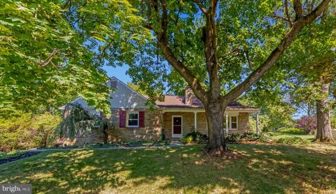 172 Robin Rd, Newtown, PA 18940 | 36 Photos - Movoto