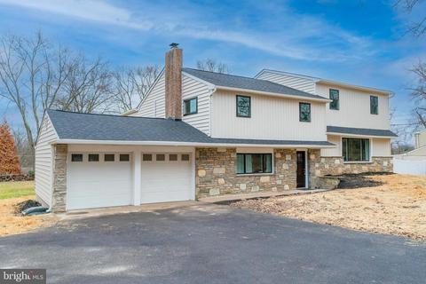 945 Buck Rd, Southampton, PA 18966 | 38 Photos | MLS #PABU2042756 - Movoto