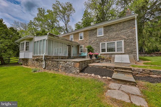 3350 Route 212 #212, Springtown, PA 18081 | 122 Photos - Movoto