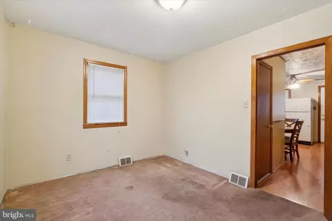 2183 Dunksferry Rd, Bensalem, PA 19020 | 21 Photos - Movoto