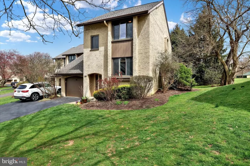 85 Golf Club Dr, Langhorne, PA 19047 | 45 Photos - Movoto