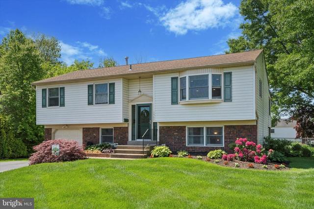 1562 Wheatfield Ln, Warminster, PA 18974 | 52 Photos - Movoto