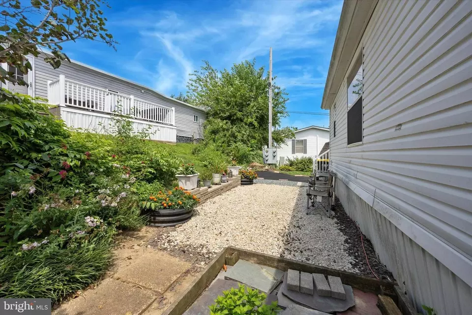 3452 Aster Ave, Feasterville Trevose, PA 19053 | 15 Photos - Movoto