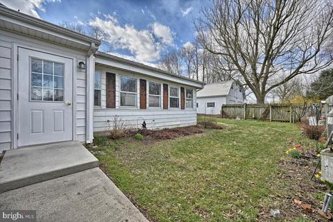 1028 S York St Mechanicsburg Pa 17055 39 Photos Mls Pacb2006096