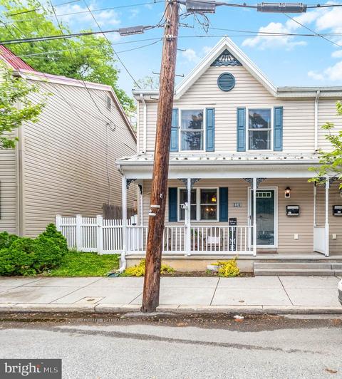 114 N East St, Carlisle, PA 17013 | 25 Photos - Movoto