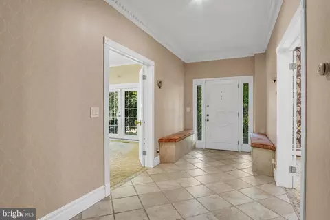 3819 Lamp Post Ln, Camp Hill, PA 17011 | 70 Photos - Movoto