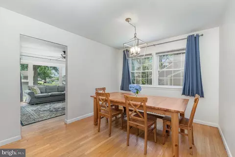 28 Gale Rd, Camp Hill, PA 17011 | 31 Photos - Movoto