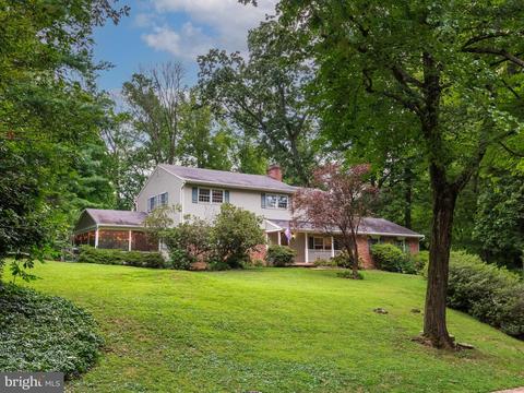 1453 Glenbrook Ln, West Chester, PA 19380 | 38 Photos | MLS # ...