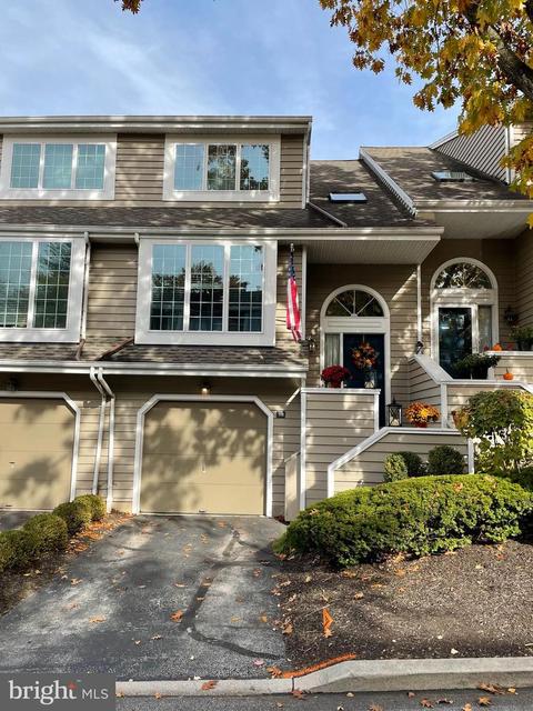 Condo/Townhouse Homes for Sale in Chesterbrook PA