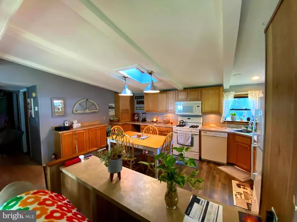 13 Terrace Dr, Spring City, PA 19475 | MLS# PACT2097040 | 21 Photos ...