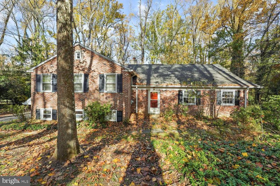 51 Paper Mill Rd, Newtown Square, PA 19073 | 37 Photos | MLS # ...